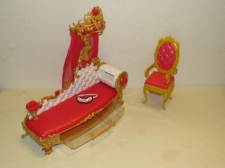 Ever After High Apple White Fainting Couch Bed & Barbie Disney Princess ...